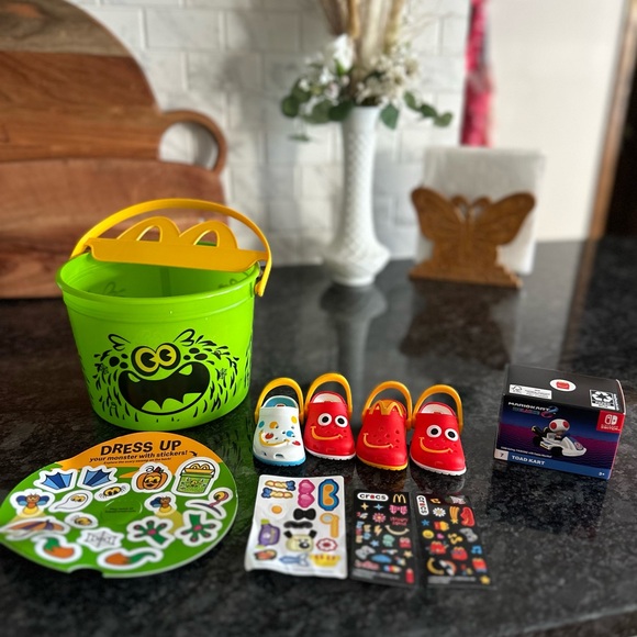 McDonald's | Toys | Mcdonalds Crocsboo Bucketmariokart Happy Meal Toys ...